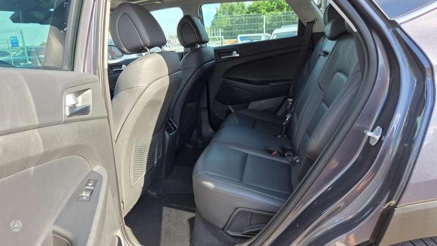 Pelēks Hyundai Tucson 2017 Tauragė, ar dzinēja tilpumu 1.69 L un nobraukumu 122 tūkst. km par 13300 €, foto 40 vietnē AUTOMOTO.COM.LV