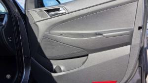 Pelēks Hyundai Tucson 2017 Tauragė, ar dzinēja tilpumu 1.69 L un nobraukumu 122 tūkst. km par 13300 €, foto 45 vietnē AUTOMOTO.COM.LV