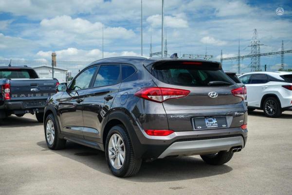 Pelēks Hyundai Tucson 2017 Kauņa, ar dzinēja tilpumu 1.59 L un nobraukumu 200 tūkst. km par 12950 €, foto 7 vietnē AUTOMOTO.COM.LV