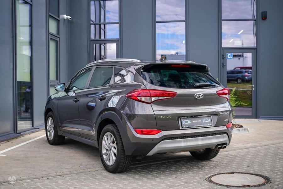 Pelēks Hyundai Tucson 2017 Kauņa, ar dzinēja tilpumu 1.59 L un nobraukumu 200 tūkst. km par 12950 €, foto 9 vietnē AUTOMOTO.COM.LV