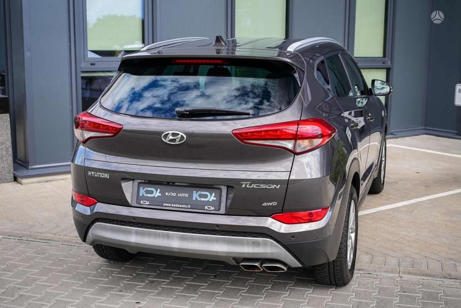 Pelēks Hyundai Tucson 2017 Kauņa, ar dzinēja tilpumu 1.59 L un nobraukumu 200 tūkst. km par 12950 €, foto 13 vietnē AUTOMOTO.COM.LV