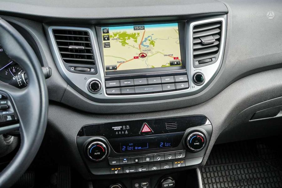 Pelēks Hyundai Tucson 2017 Kauņa, ar dzinēja tilpumu 1.59 L un nobraukumu 200 tūkst. km par 12950 €, foto 20 vietnē AUTOMOTO.COM.LV