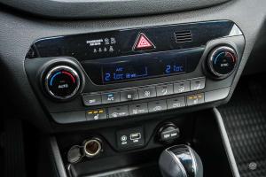 Pelēks Hyundai Tucson 2017 Kauņa, ar dzinēja tilpumu 1.59 L un nobraukumu 200 tūkst. km par 12950 €, foto 21 vietnē AUTOMOTO.COM.LV