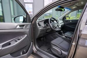 Pelēks Hyundai Tucson 2017 Kauņa, ar dzinēja tilpumu 1.59 L un nobraukumu 200 tūkst. km par 12950 €, foto 23 vietnē AUTOMOTO.COM.LV