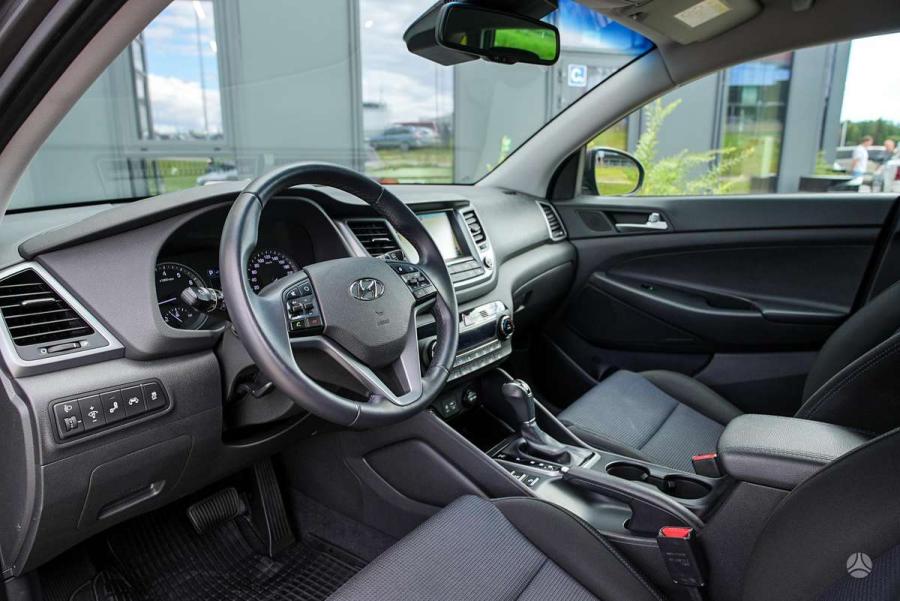 Pelēks Hyundai Tucson 2017 Kauņa, ar dzinēja tilpumu 1.59 L un nobraukumu 200 tūkst. km par 12950 €, foto 25 vietnē AUTOMOTO.COM.LV