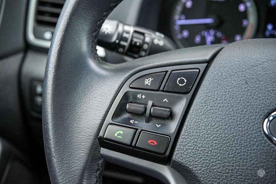 Pelēks Hyundai Tucson 2017 Kauņa, ar dzinēja tilpumu 1.59 L un nobraukumu 200 tūkst. km par 12950 €, foto 28 vietnē AUTOMOTO.COM.LV