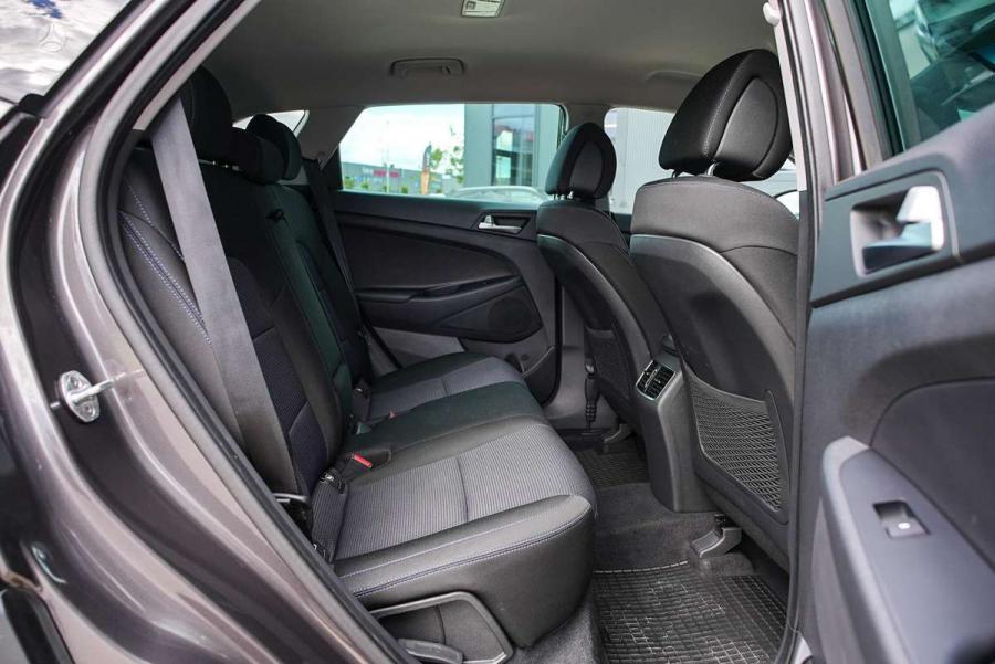 Pelēks Hyundai Tucson 2017 Kauņa, ar dzinēja tilpumu 1.59 L un nobraukumu 200 tūkst. km par 12950 €, foto 36 vietnē AUTOMOTO.COM.LV