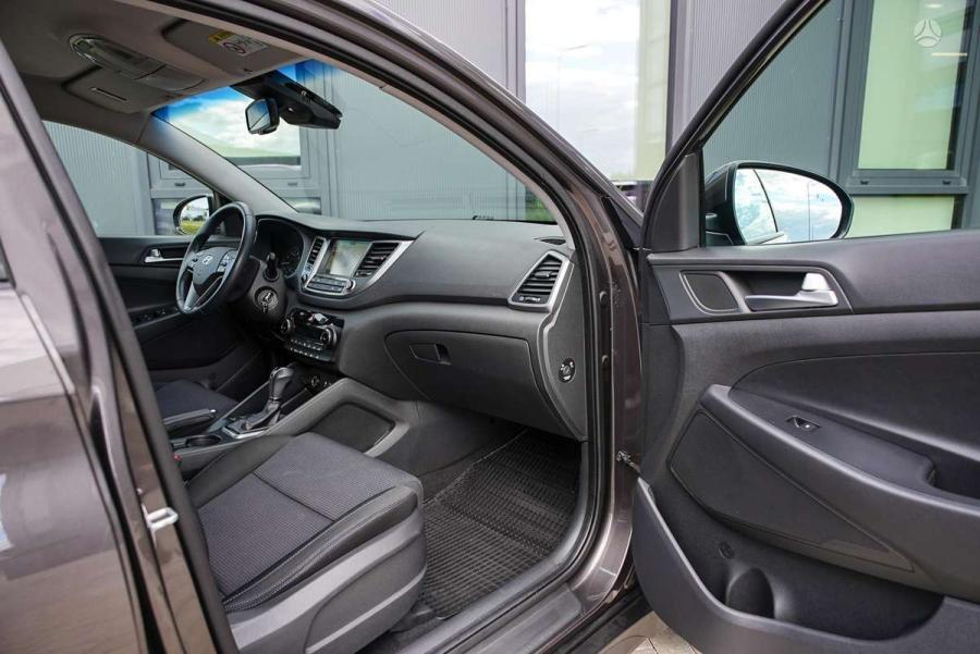 Pelēks Hyundai Tucson 2017 Kauņa, ar dzinēja tilpumu 1.59 L un nobraukumu 200 tūkst. km par 12950 €, foto 37 vietnē AUTOMOTO.COM.LV