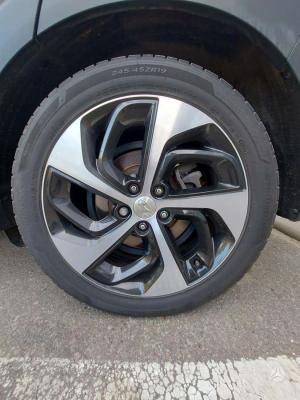 Grey Hyundai Tucson 2017 in Vilnius, with an engine capacity of 1.69 L and mileage of 242 thousand km for 11300 €, photo 9 on AUTOMOTO.COM.LV