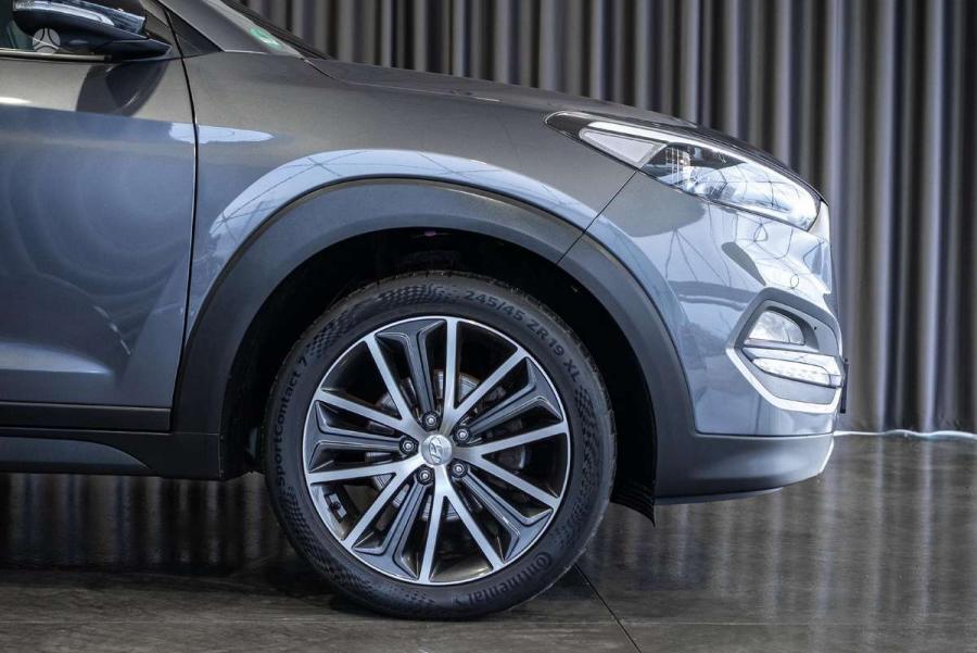 Pelēks Hyundai Tucson 2018 Marijampole, ar dzinēja tilpumu 1.59 L un nobraukumu 252 tūkst. km par 11850 €, foto 6 vietnē AUTOMOTO.COM.LV