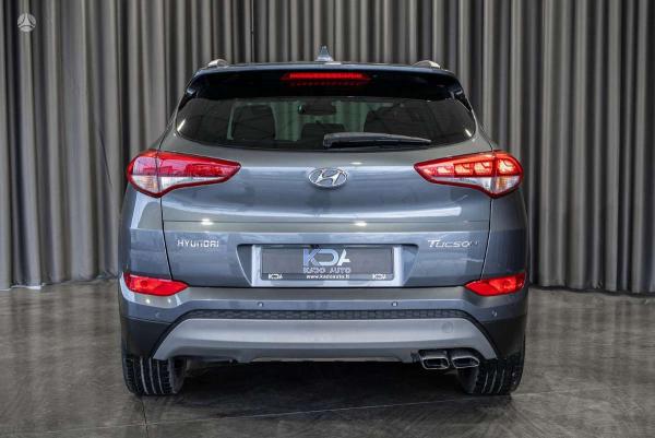 Grey Hyundai Tucson 2018 in Marijampole, with an engine capacity of 1.59 L and mileage of 252 thousand km for 11850 €, photo 10 on AUTOMOTO.COM.LV