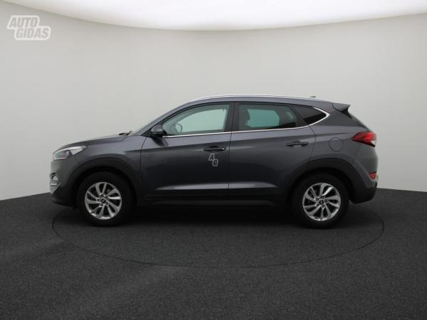 Grey Hyundai Tucson 2018 in Vilnius, with an engine capacity of 1.60 L and mileage of 165 thousand km for 13599 €, photo 6 on AUTOMOTO.COM.LV