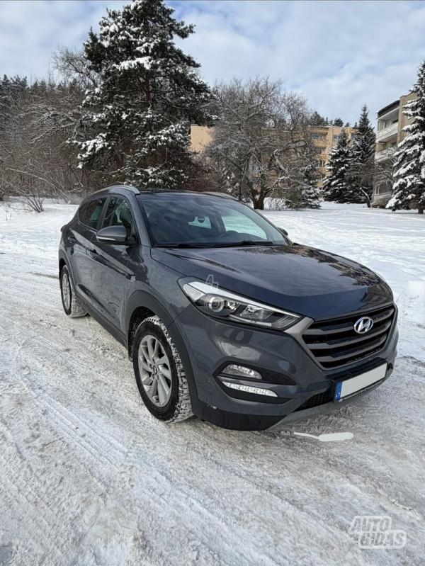 Pelēks Hyundai Tucson 2018 Viļņa, ar dzinēja tilpumu 1.60 L un nobraukumu 105 tūkst. km par 12500 €, foto 2 vietnē AUTOMOTO.COM.LV
