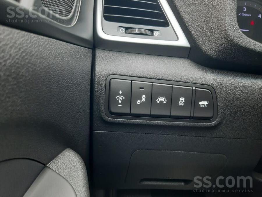Pelēks Hyundai Tucson 2018 Daugavpils, ar dzinēja tilpumu 1.70 L un nobraukumu 0 tūkst. km par 12750 €, foto 16 vietnē AUTOMOTO.COM.LV
