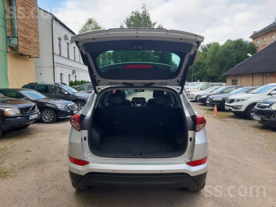 Pelēks Hyundai Tucson 2018 Daugavpils, ar dzinēja tilpumu 1.70 L un nobraukumu 0 tūkst. km par 12750 €, foto 29 vietnē AUTOMOTO.COM.LV