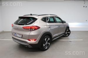 Pelēks Hyundai Tucson 2018 Rīga, ar dzinēja tilpumu 1.60 L un nobraukumu 57 tūkst. km par 18500 €, foto 3 vietnē AUTOMOTO.COM.LV