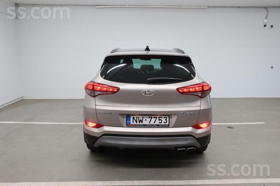 Pelēks Hyundai Tucson 2018 Rīga, ar dzinēja tilpumu 1.60 L un nobraukumu 57 tūkst. km par 18500 €, foto 5 vietnē AUTOMOTO.COM.LV