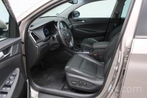 Pelēks Hyundai Tucson 2018 Rīga, ar dzinēja tilpumu 1.60 L un nobraukumu 57 tūkst. km par 18500 €, foto 8 vietnē AUTOMOTO.COM.LV