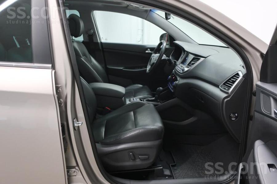 Pelēks Hyundai Tucson 2018 Rīga, ar dzinēja tilpumu 1.60 L un nobraukumu 57 tūkst. km par 18500 €, foto 11 vietnē AUTOMOTO.COM.LV