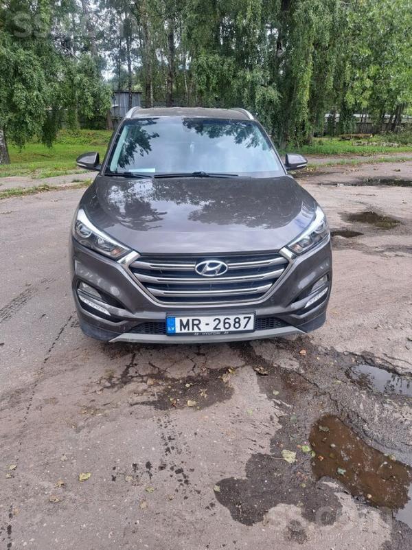 Pelēks Hyundai Tucson 2018 Rīga, ar dzinēja tilpumu 1.70 L un nobraukumu 225 tūkst. km par 11000 €, foto 1 vietnē AUTOMOTO.COM.LV