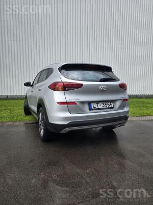 Pelēks Hyundai Tucson 2018 Rīga, ar dzinēja tilpumu 1.60 L un nobraukumu 75 tūkst. km par 16450 €, foto 4 vietnē AUTOMOTO.COM.LV