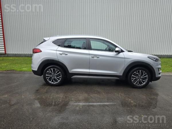 Grey Hyundai Tucson 2018 in Riga, with an engine capacity of 1.60 L and mileage of 75 thousand km for 16450 €, photo 10 on AUTOMOTO.COM.LV