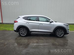 Pelēks Hyundai Tucson 2018 Rīga, ar dzinēja tilpumu 1.60 L un nobraukumu 75 tūkst. km par 16450 €, foto 10 vietnē AUTOMOTO.COM.LV