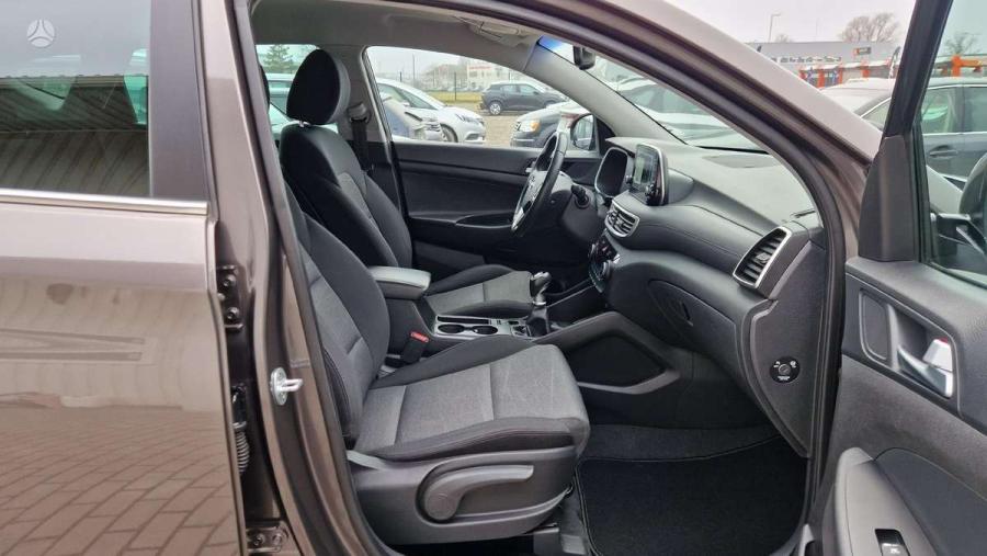 Grey Hyundai Tucson 2019 in Marijampole, with an engine capacity of 1.60 L and mileage of 91 thousand km for 14200 €, photo 13 on AUTOMOTO.COM.LV