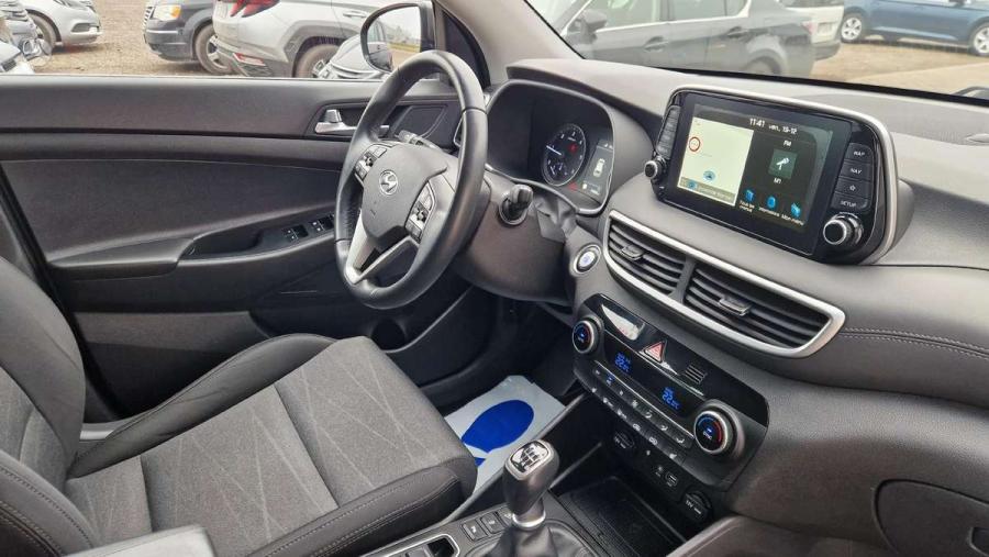 Grey Hyundai Tucson 2019 in Marijampole, with an engine capacity of 1.60 L and mileage of 91 thousand km for 14200 €, photo 15 on AUTOMOTO.COM.LV