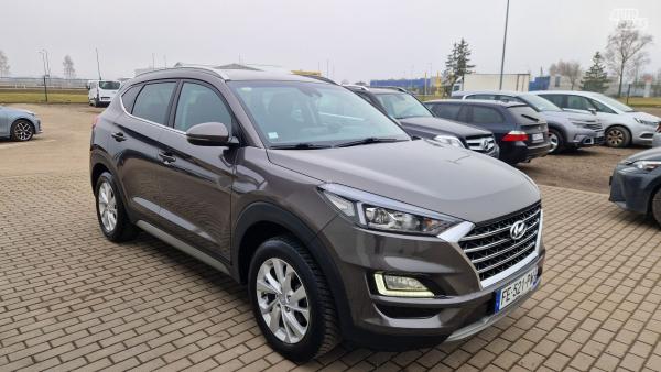 Grey Hyundai Tucson 2019 in Marijampole, with an engine capacity of 1.60 L and mileage of 91 thousand km for 13900 €, photo 2 on AUTOMOTO.COM.LV