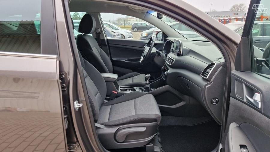 Pelēks Hyundai Tucson 2019 Marijampole, ar dzinēja tilpumu 1.60 L un nobraukumu 91 tūkst. km par 13900 €, foto 13 vietnē AUTOMOTO.COM.LV