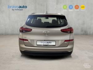 Grey Hyundai Tucson 2019 in Vilnius, with an engine capacity of 1.60 L and mileage of 127 thousand km for 14500 €, photo 5 on AUTOMOTO.COM.LV