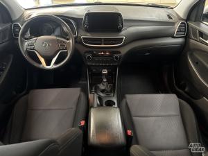 Grey Hyundai Tucson 2019 in Vilnius, with an engine capacity of 1.60 L and mileage of 127 thousand km for 14500 €, photo 13 on AUTOMOTO.COM.LV