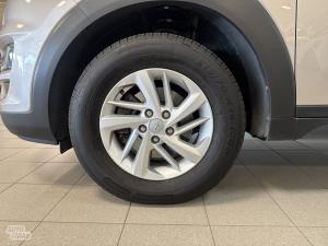 Grey Hyundai Tucson 2019 in Vilnius, with an engine capacity of 1.60 L and mileage of 127 thousand km for 14500 €, photo 24 on AUTOMOTO.COM.LV