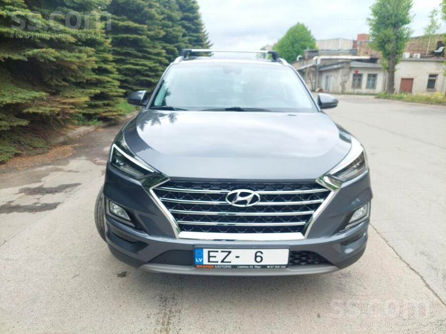 Pelēks Hyundai Tucson 2019 Rīga, ar dzinēja tilpumu 1.60 L un nobraukumu 97 tūkst. km par 18200 €, foto 1 vietnē AUTOMOTO.COM.LV