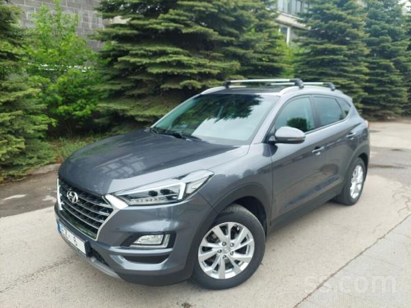 Grey Hyundai Tucson 2019 in Riga, with an engine capacity of 1.60 L and mileage of 97 thousand km for 18200 €, photo 2 on AUTOMOTO.COM.LV