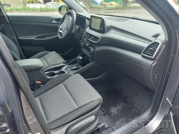 Grey Hyundai Tucson 2019 in Riga, with an engine capacity of 1.60 L and mileage of 97 thousand km for 18200 €, photo 7 on AUTOMOTO.COM.LV