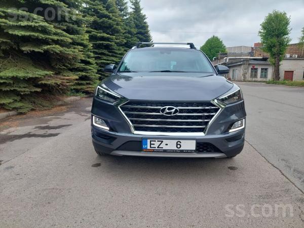 Pelēks Hyundai Tucson 2019 Rīga, ar dzinēja tilpumu 1.60 L un nobraukumu 97 tūkst. km par 18000 €, foto 1 vietnē AUTOMOTO.COM.LV