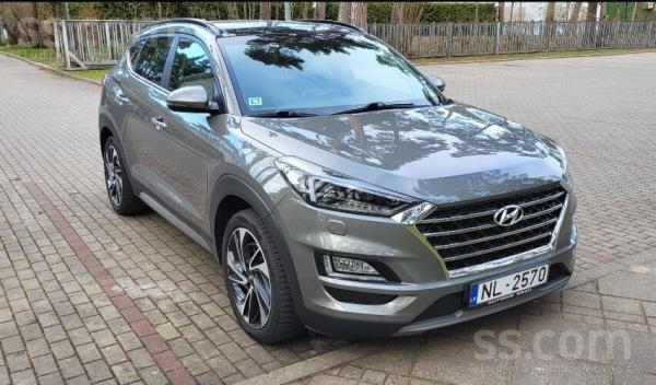 Grey Hyundai Tucson 2019 in Jurmala, with an engine capacity of 1.60 L and mileage of 101 thousand km for 18000 €, photo 3 on AUTOMOTO.COM.LV