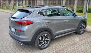 Grey Hyundai Tucson 2019 in Jurmala, with an engine capacity of 1.60 L and mileage of 101 thousand km for 18000 €, photo 5 on AUTOMOTO.COM.LV
