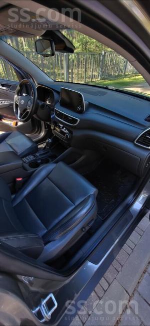 Grey Hyundai Tucson 2019 in Jurmala, with an engine capacity of 1.60 L and mileage of 101 thousand km for 18000 €, photo 9 on AUTOMOTO.COM.LV