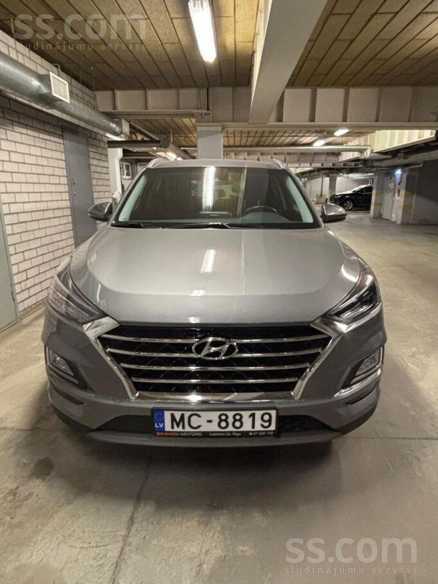 Grey Hyundai Tucson 2019 in Riga, with an engine capacity of 1.60 L and mileage of 63 thousand km for 17000 €, photo 1 on AUTOMOTO.COM.LV