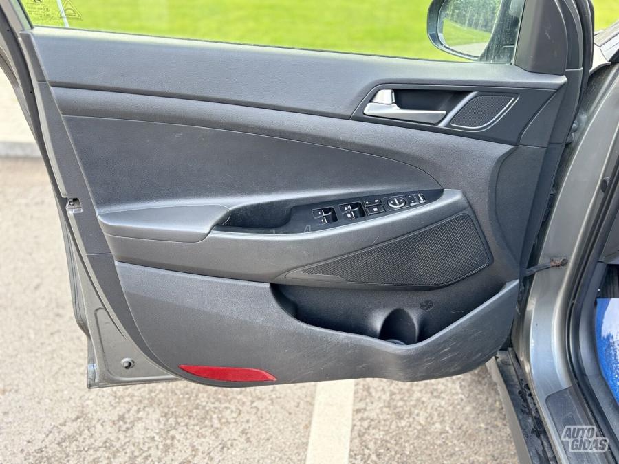 Pelēks Hyundai Tucson 2019 Kauņa, ar dzinēja tilpumu 1.60 L un nobraukumu 296 tūkst. km par 11999 €, foto 16 vietnē AUTOMOTO.COM.LV