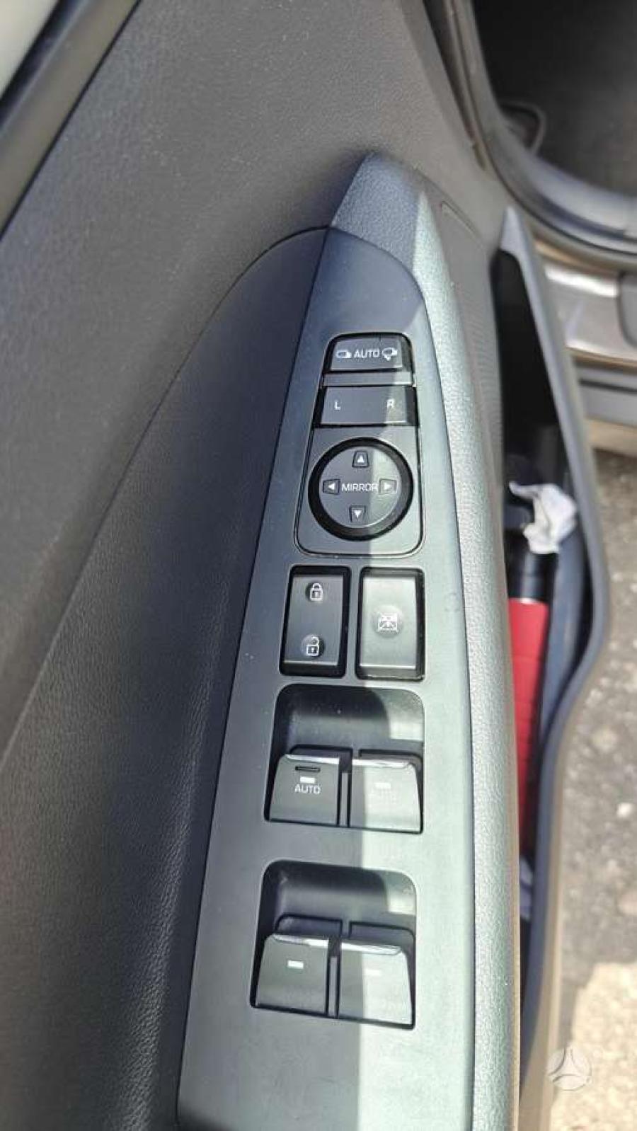 Pelēks Hyundai Tucson 2019 Viļņa, ar dzinēja tilpumu 1.59 L un nobraukumu 145 tūkst. km par 14999 €, foto 16 vietnē AUTOMOTO.COM.LV