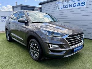 Grey Hyundai Tucson 2019 in Panevezys, with an engine capacity of 1.60 L and mileage of 171 thousand km for 13700 €, photo 4 on AUTOMOTO.COM.LV