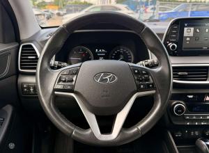 Grey Hyundai Tucson 2019 in Panevezys, with an engine capacity of 1.60 L and mileage of 171 thousand km for 13700 €, photo 16 on AUTOMOTO.COM.LV