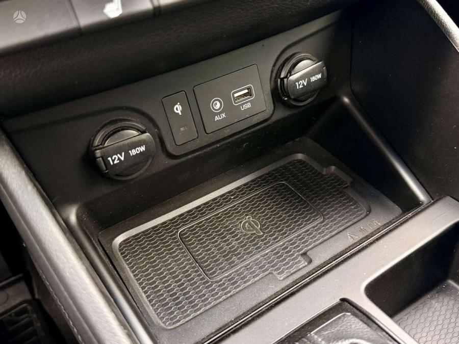 Grey Hyundai Tucson 2019 in Panevezys, with an engine capacity of 1.60 L and mileage of 171 thousand km for 13700 €, photo 33 on AUTOMOTO.COM.LV