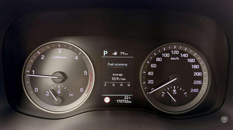 Grey Hyundai Tucson 2019 in Panevezys, with an engine capacity of 1.60 L and mileage of 171 thousand km for 13700 €, photo 38 on AUTOMOTO.COM.LV