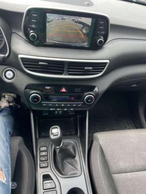 Pelēks Hyundai Tucson 2019 Panevēža, ar dzinēja tilpumu 1.60 L un nobraukumu 199 tūkst. km par 9600 €, foto 11 vietnē AUTOMOTO.COM.LV