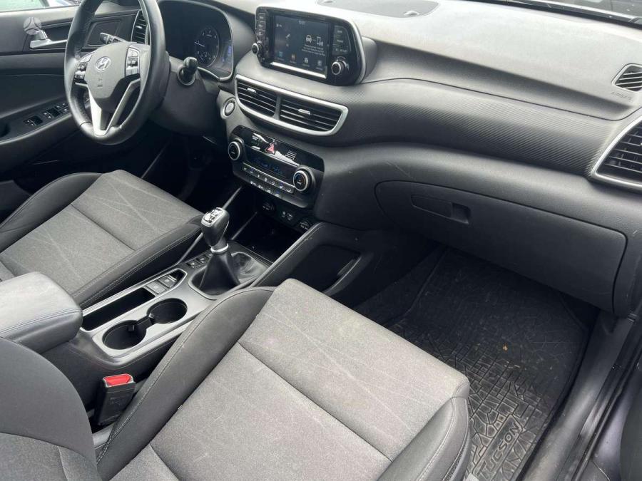 Pelēks Hyundai Tucson 2019 Panevēža, ar dzinēja tilpumu 1.60 L un nobraukumu 199 tūkst. km par 9600 €, foto 13 vietnē AUTOMOTO.COM.LV